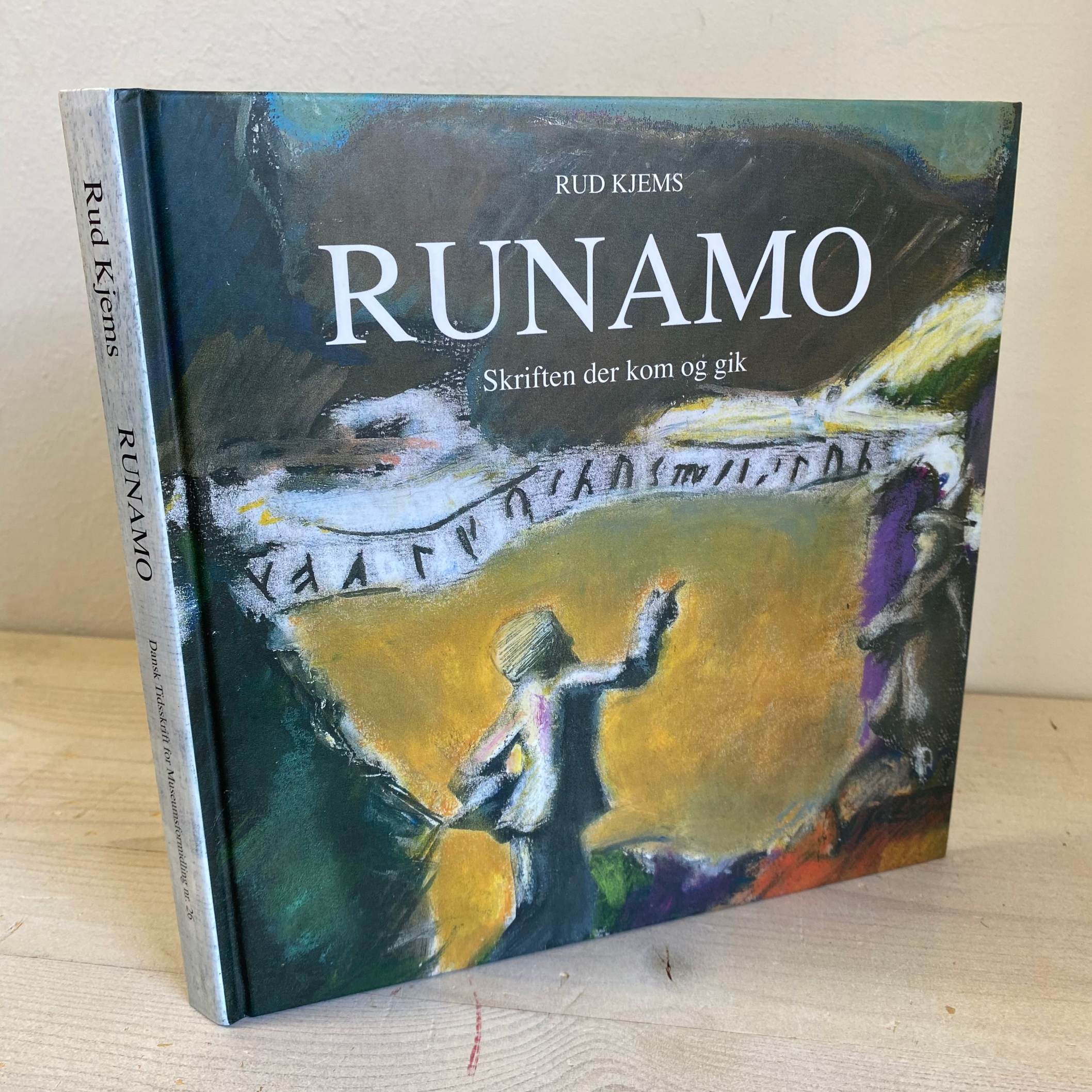 Rud Kjems - Runamo: Skriften der kom og gik | Køb brugt her - BogGaragen.dk