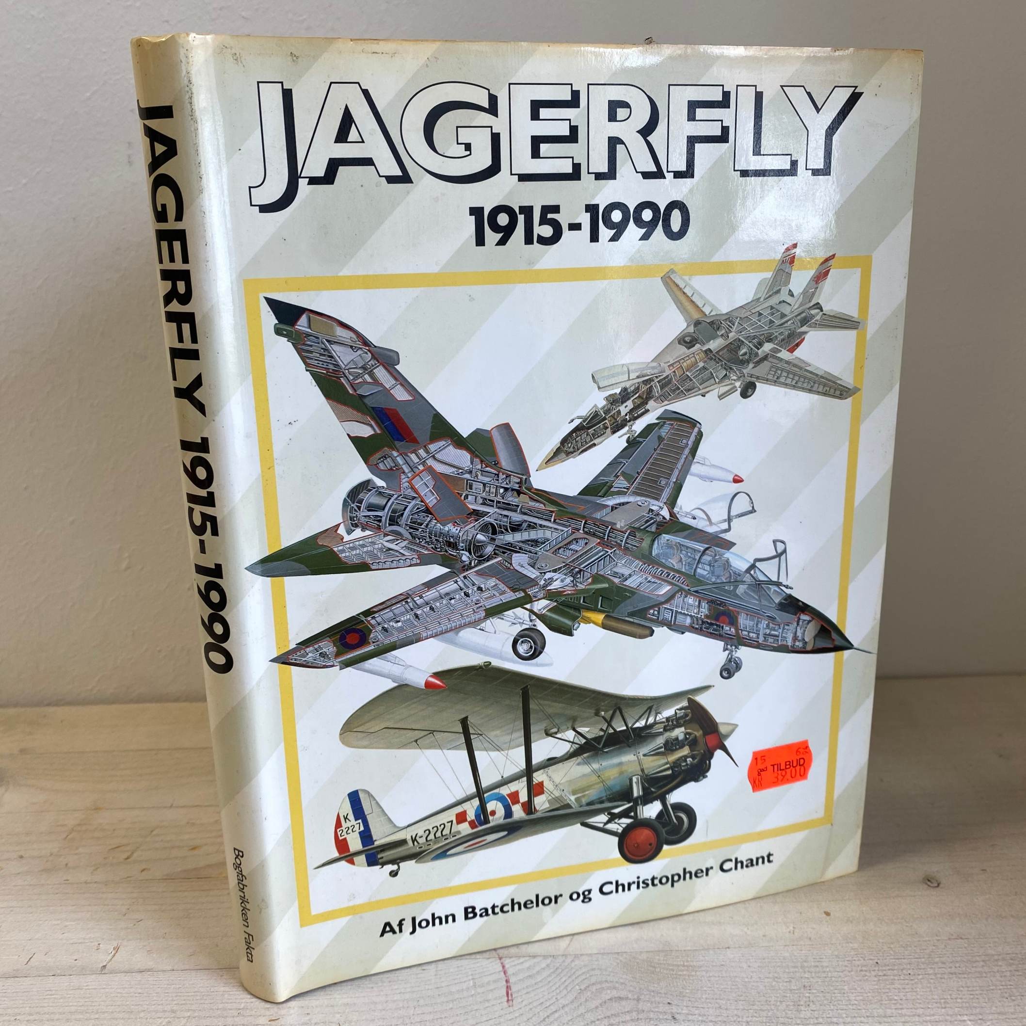John Batchelor og Christopher Chant - Jagerfly 1915-1990 | Køb brugt ...