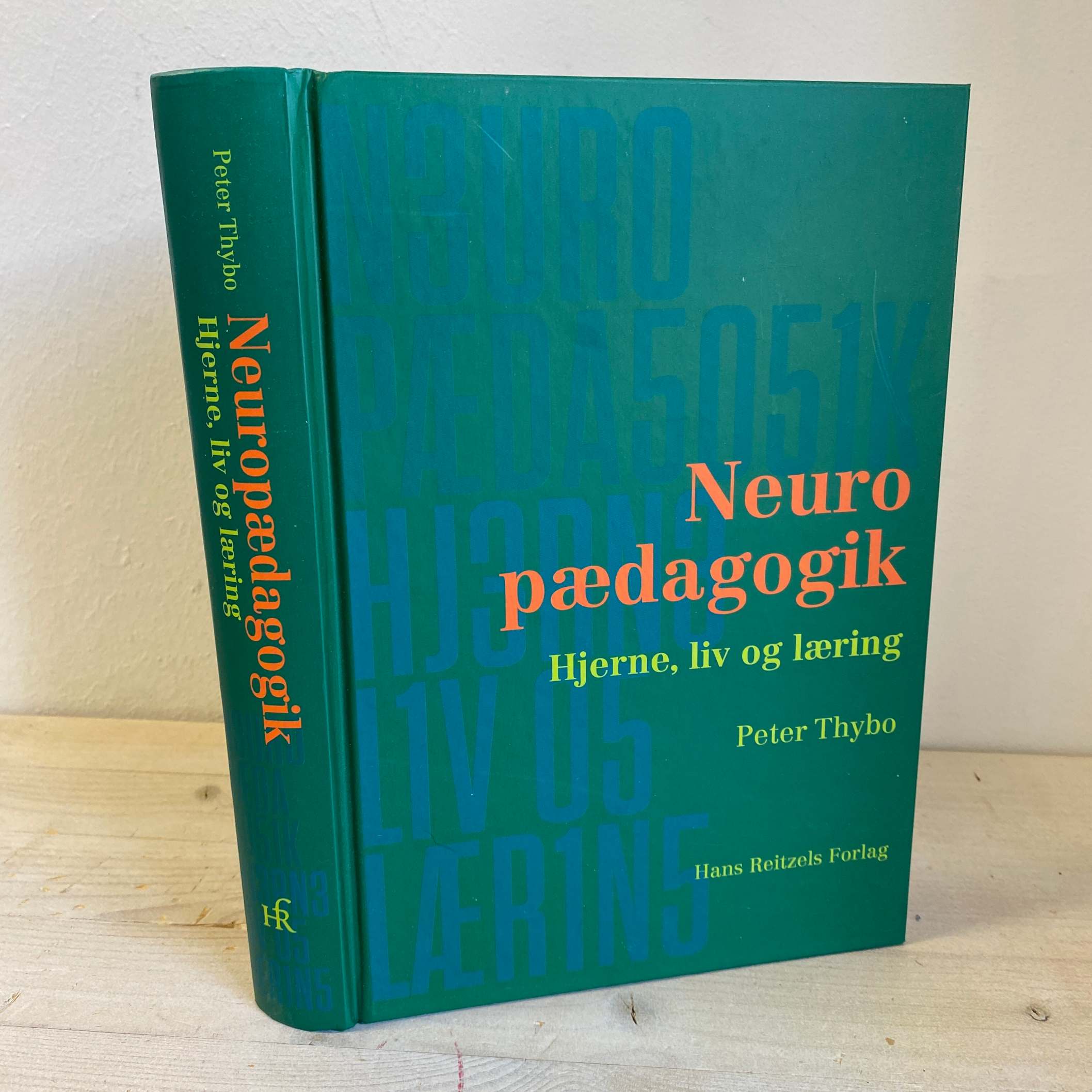 Peter Thybo - Neuropædagogik: hjerne, liv og læring | Køb brugt her ...