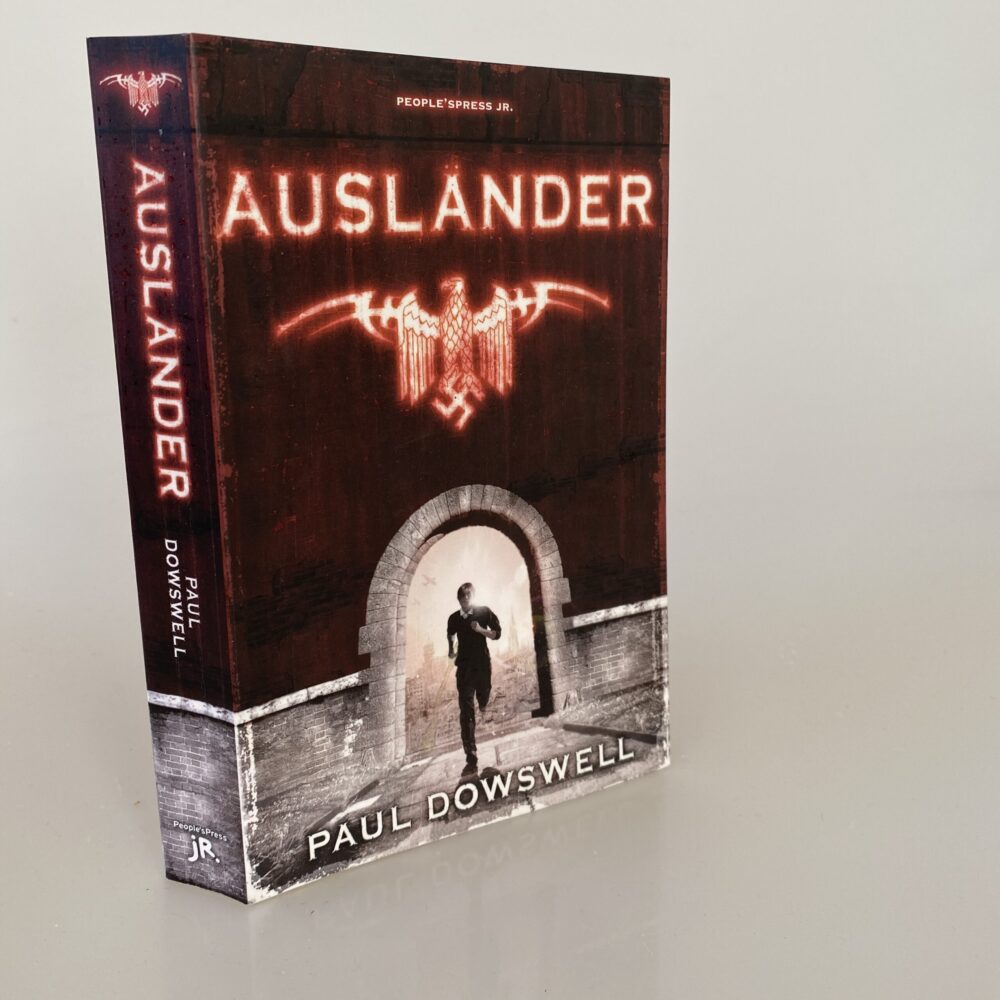 Paul Dowswell: Ausländer | Køb brugt her - BogGaragen.dk