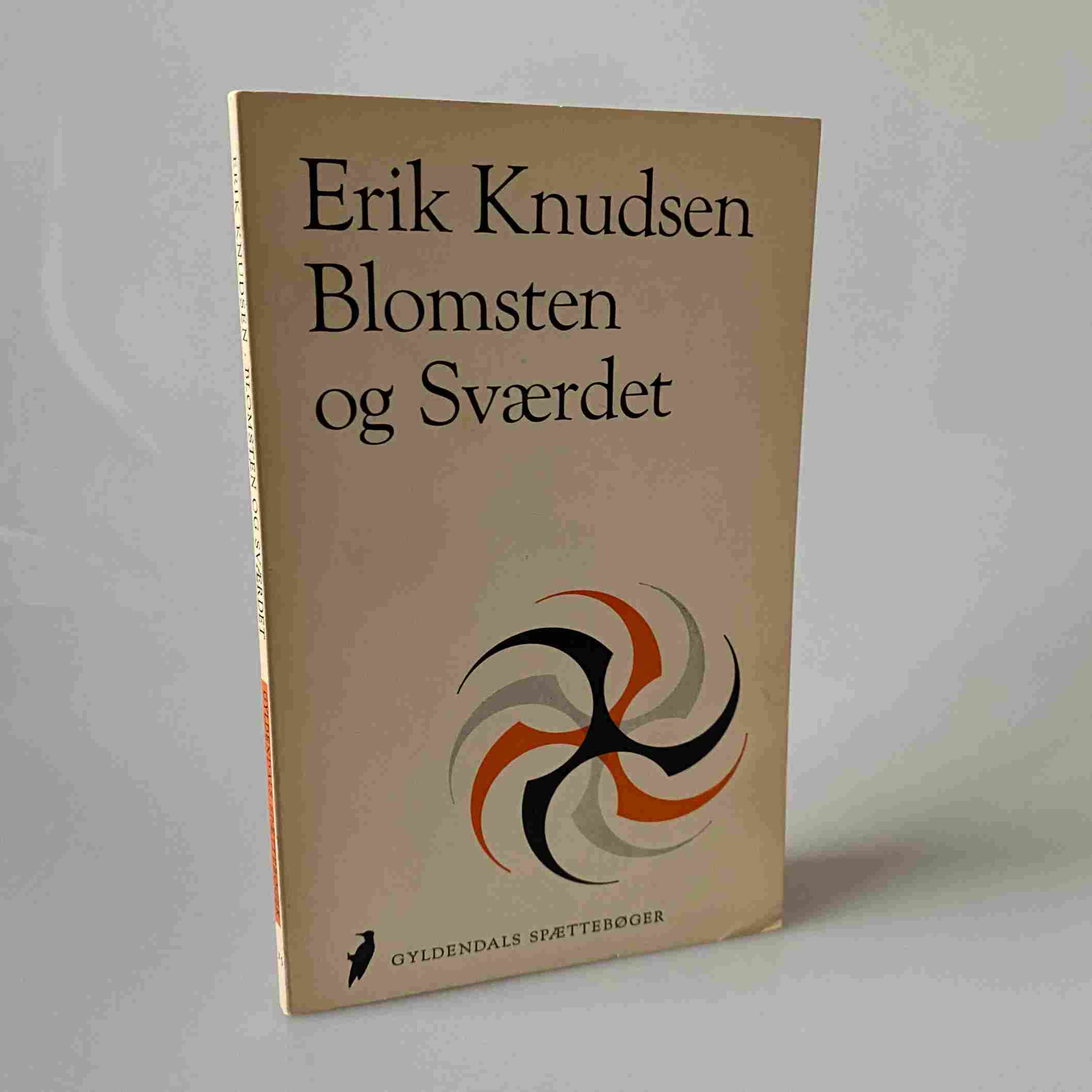 Erik Knudsen: Blomsten og Sværdet | Køb brugt her - BogGaragen.dk