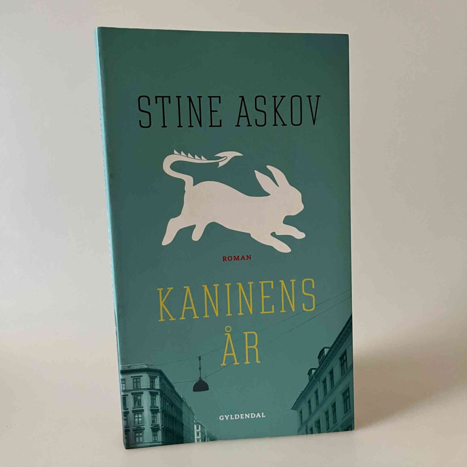 Stine Askov: Kaninens år | Køb brugt her - BogGaragen.dk