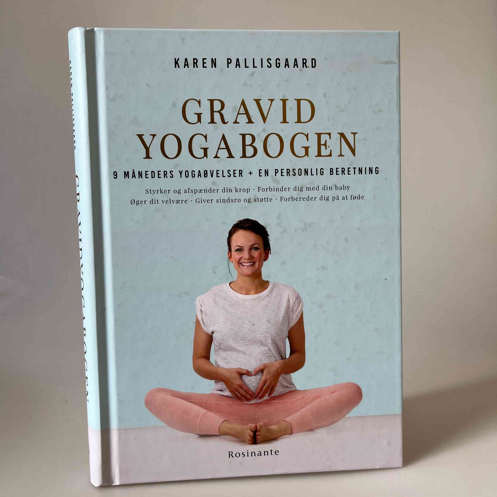 Karen Pallisgaard: Gravidyogabogen - 9 måneders yogaøvelser + en ...