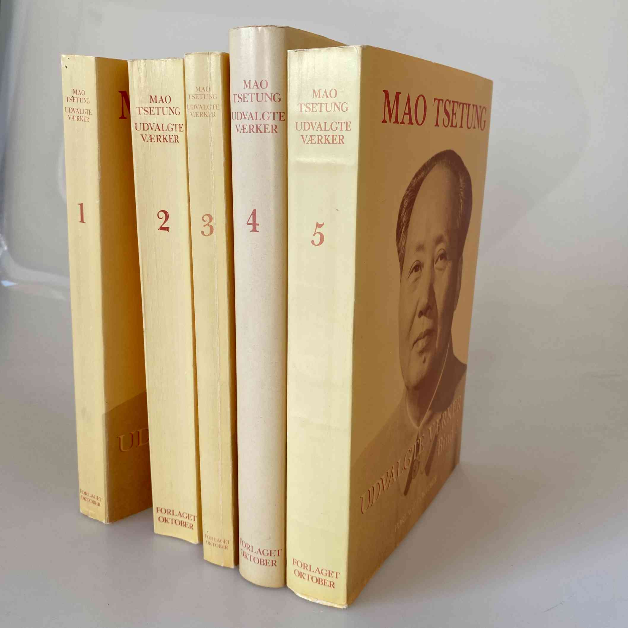 Mao Tsetung: Udvalgte værker - bind 1-5 | Køb brugt her - BogGaragen.dk