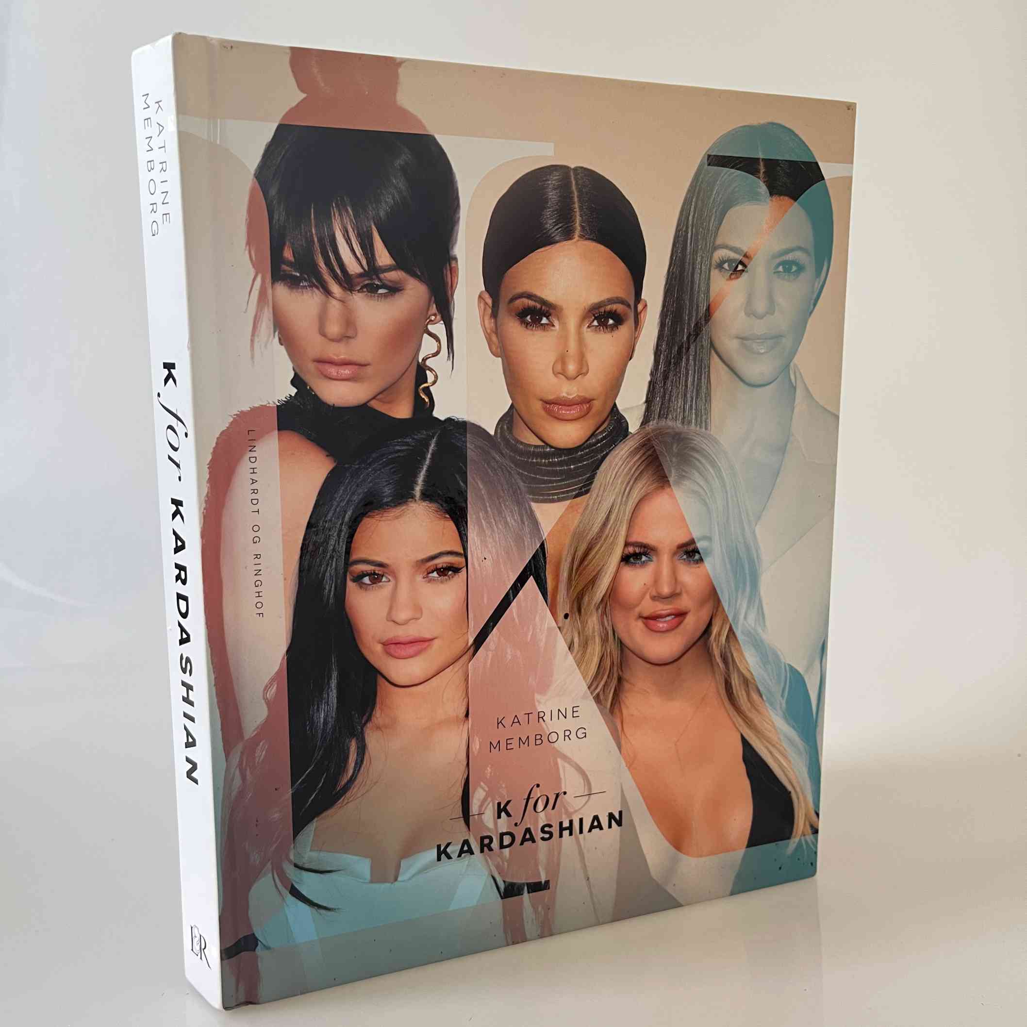 Katrine Memborg: K for Kardashian | Køb brugt her - BogGaragen.dk Katrine Memborg: K for Kardashian | Køb brugt her - BogGaragen.dk