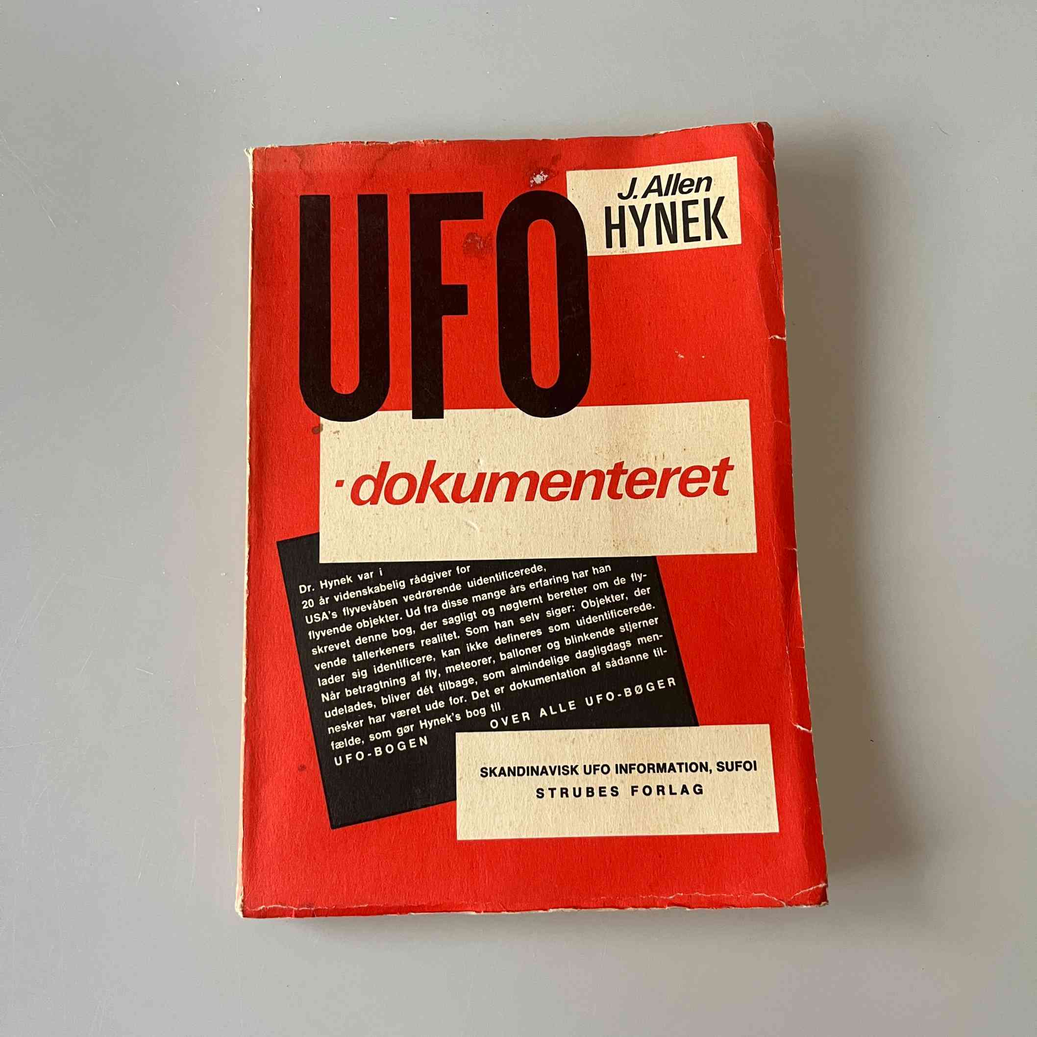 J. Allen Hynek: UFO - dokumenteret | Køb brugt her - BogGaragen.dk