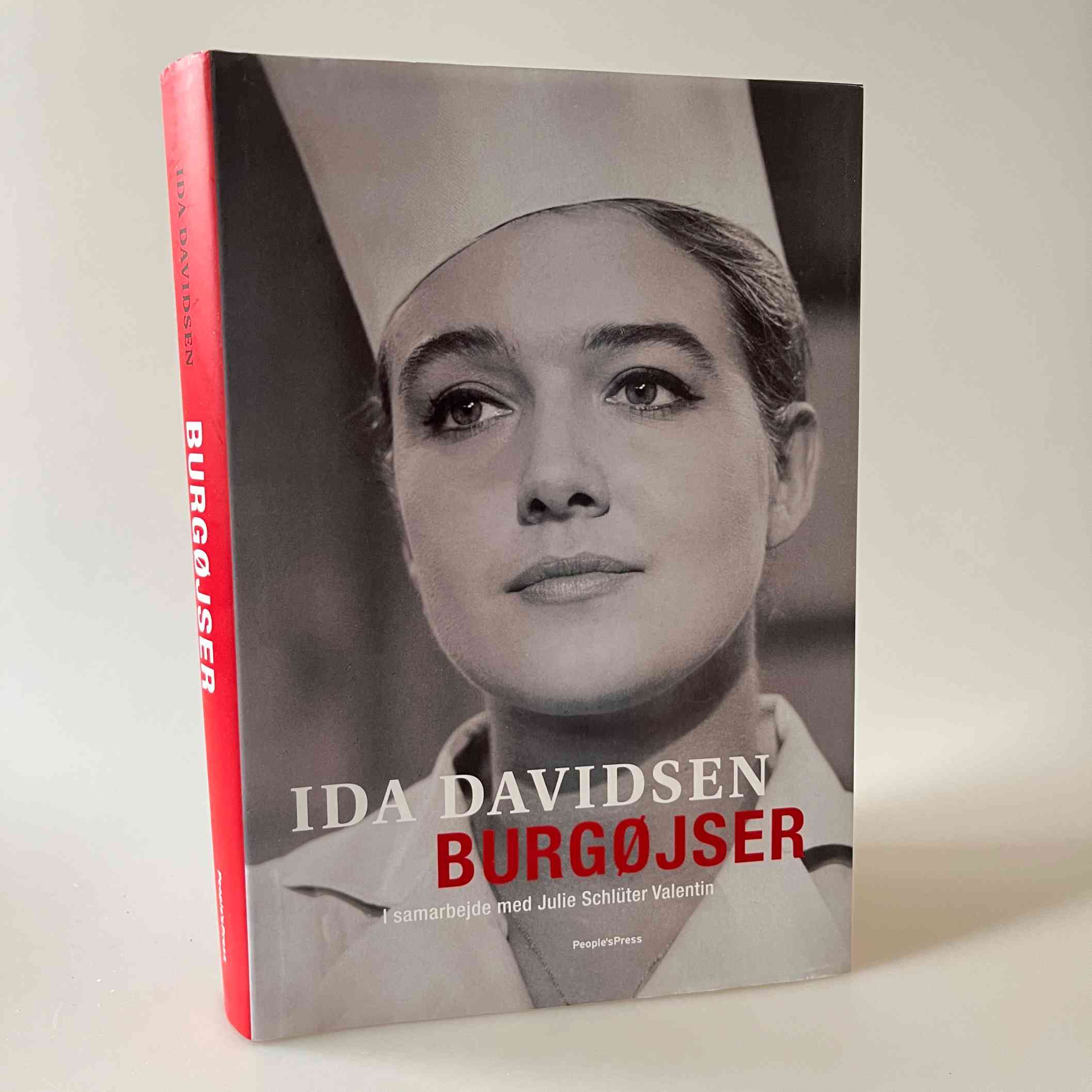 Julie Valentin og Ida Davidsen: Burgøjser | Køb brugt her - BogGaragen.dk