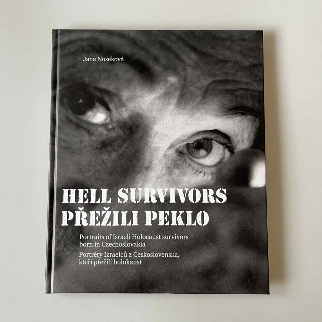 ana Noseková og Michael Žantovský: Hell survivors / Přežili peklo ...