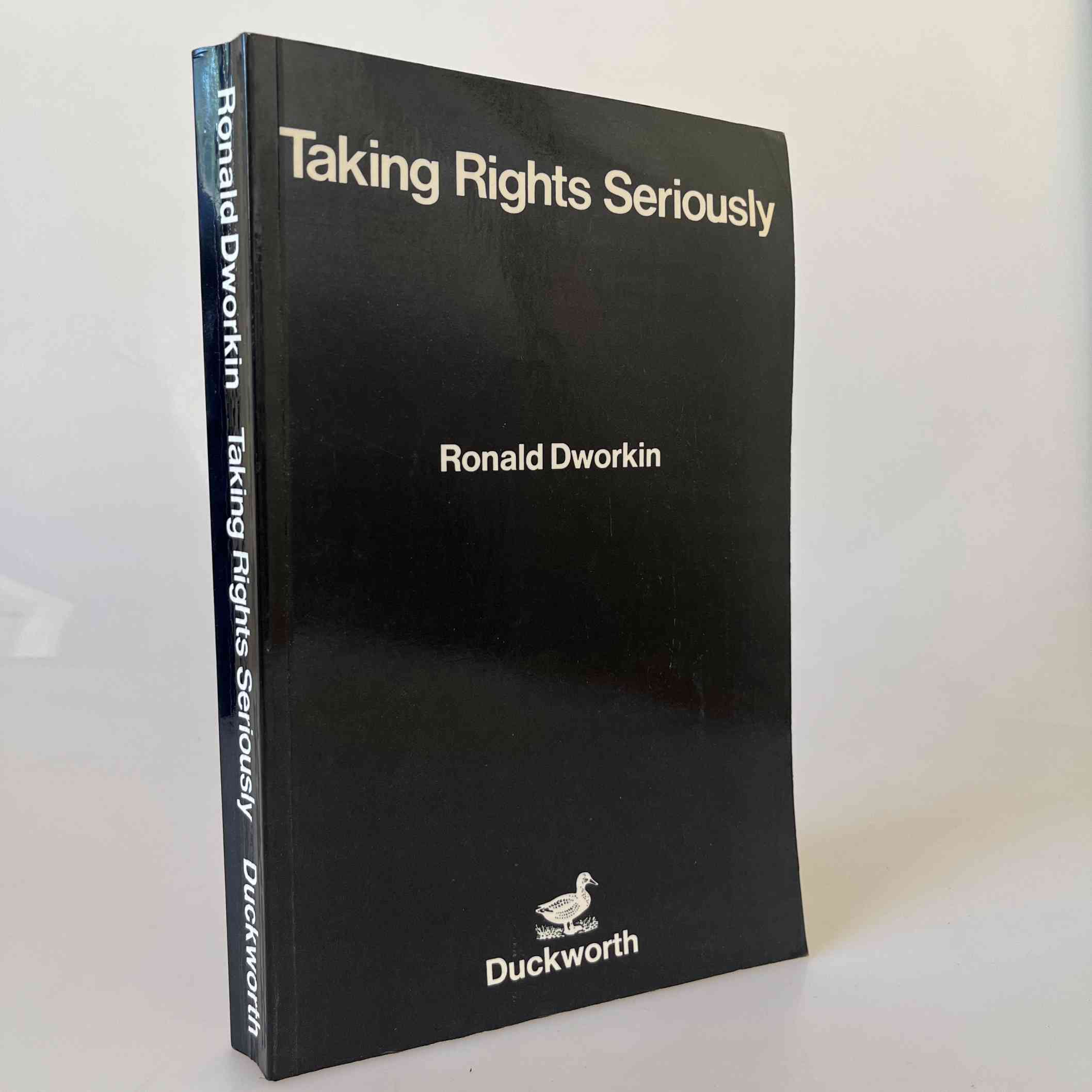 Ronald Dworkin: Taking Rights Seriously | Køb brugt her - BogGaragen.dk
