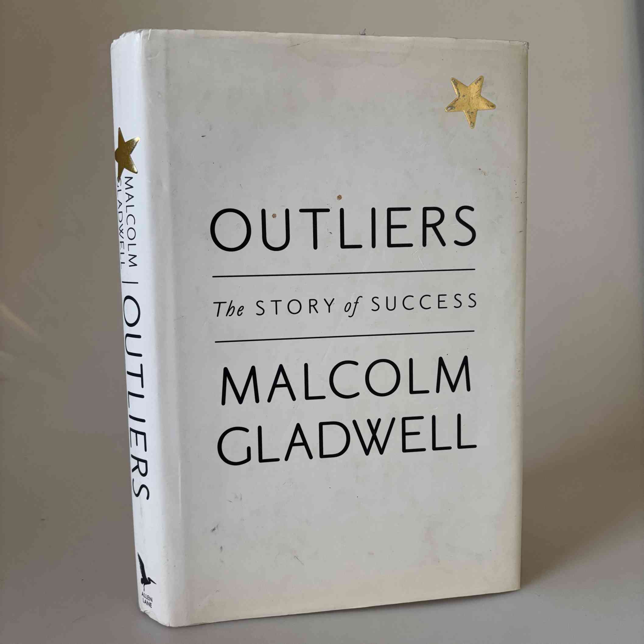 Malcolm Gladwell: Outliers - The Story of Success | Køb brugt her ...