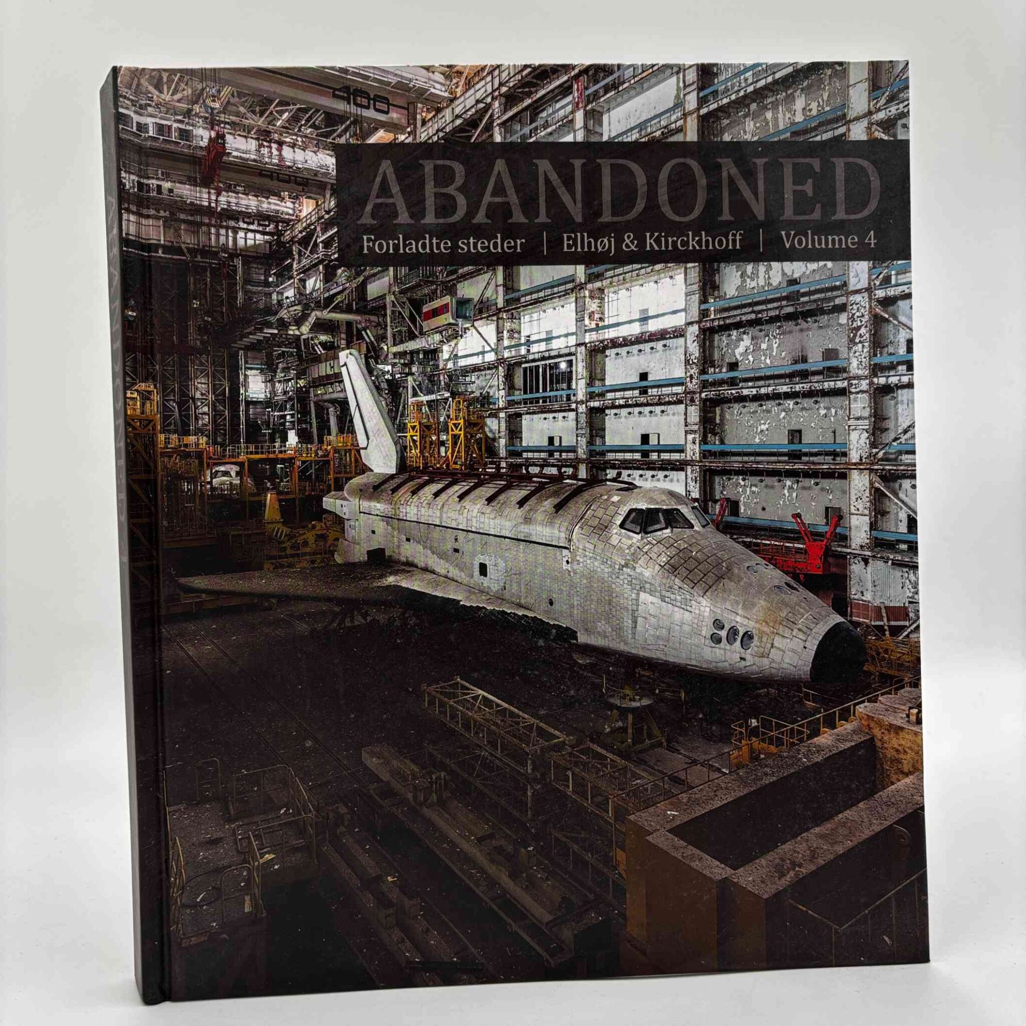 Jan Elhøj og Morten Kirchhoff: Abandoned - Forladte Steder Vol. 4 | Køb ...